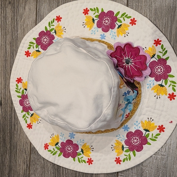 Disney | Accessories | Disney Store Girls Sz Xs 36 52cm 0 Cotton Hat Good Condition | Poshmark